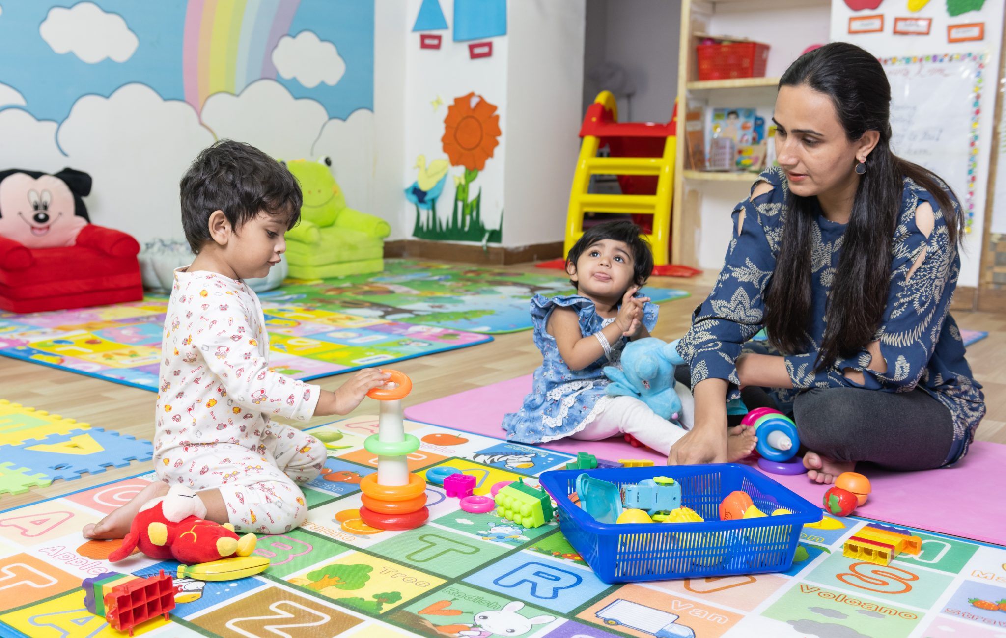 Career Main - House Building Finance Company - HBFC